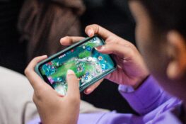 The Great Gaming Debate: Mobile vs PC vs Console - Which Market Wins ...