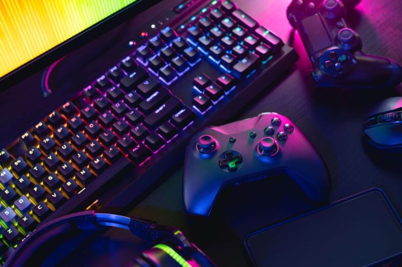 The Great Gaming Debate: Mobile vs PC vs Console - Which Market Wins ...